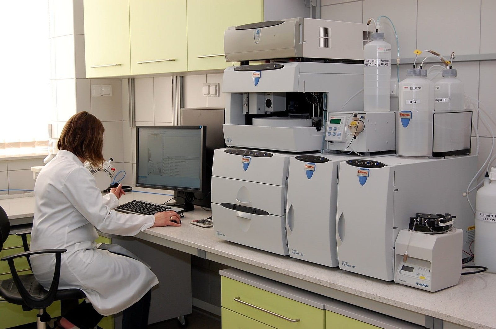 New Spin Coating Machine - Spin Coater Instrument - Use Cases Medicine